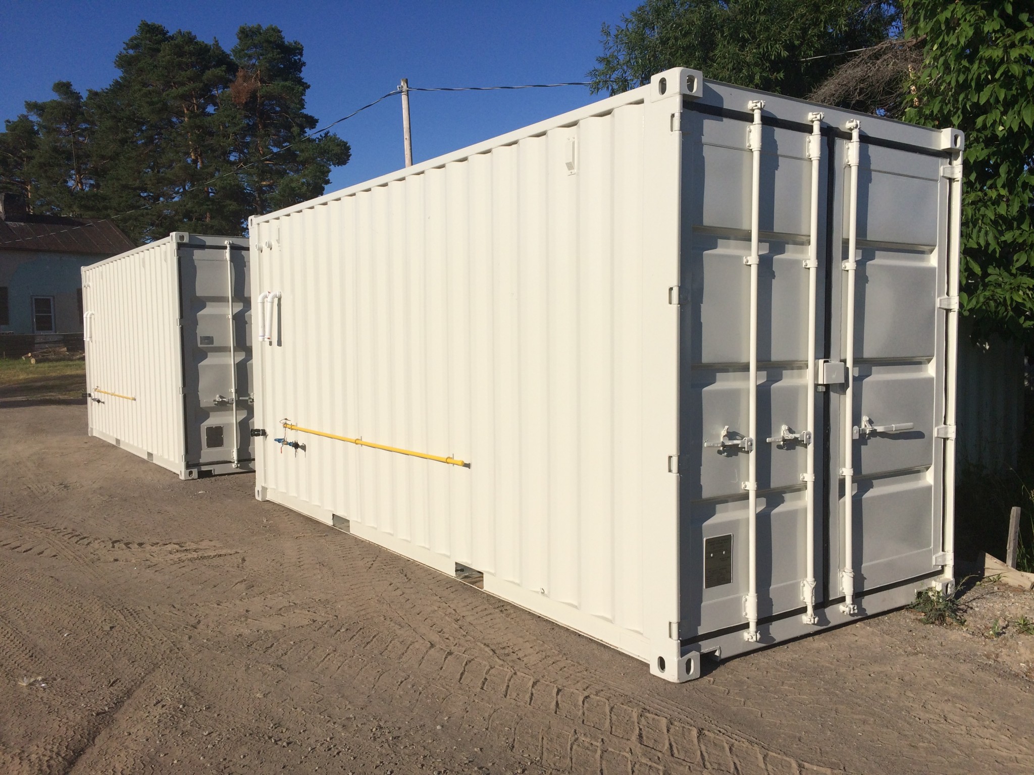 20′ Shower | Secure Store