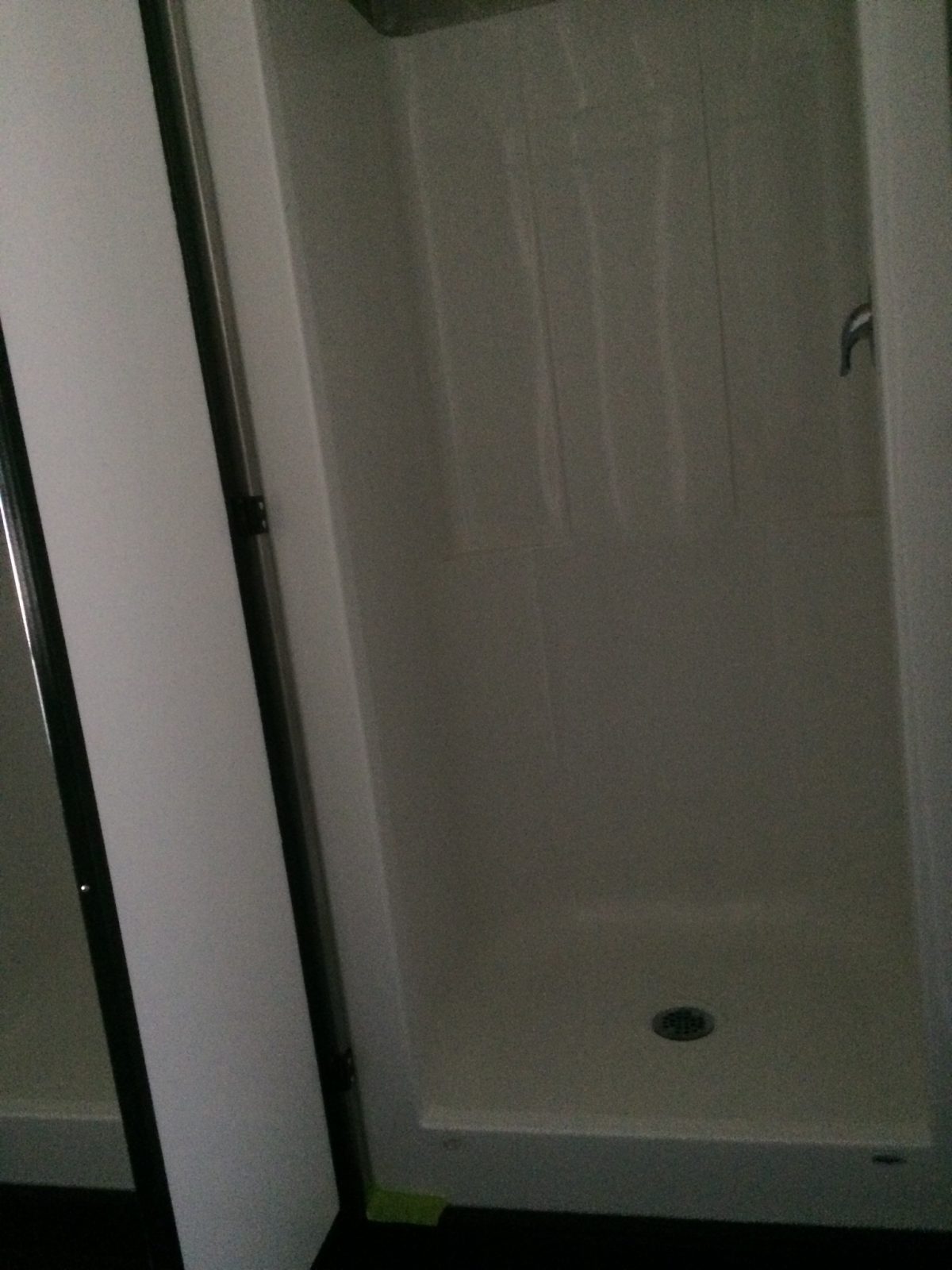 40′ Shower (8) | Secure Store