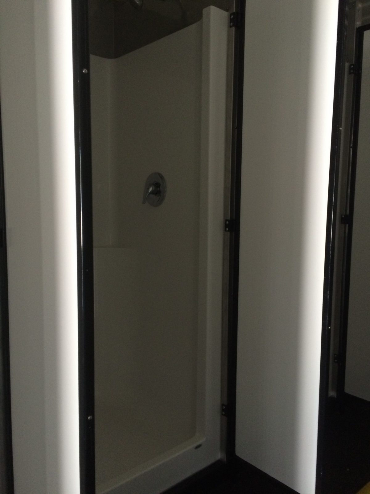 40′ Shower (9) | Secure Store