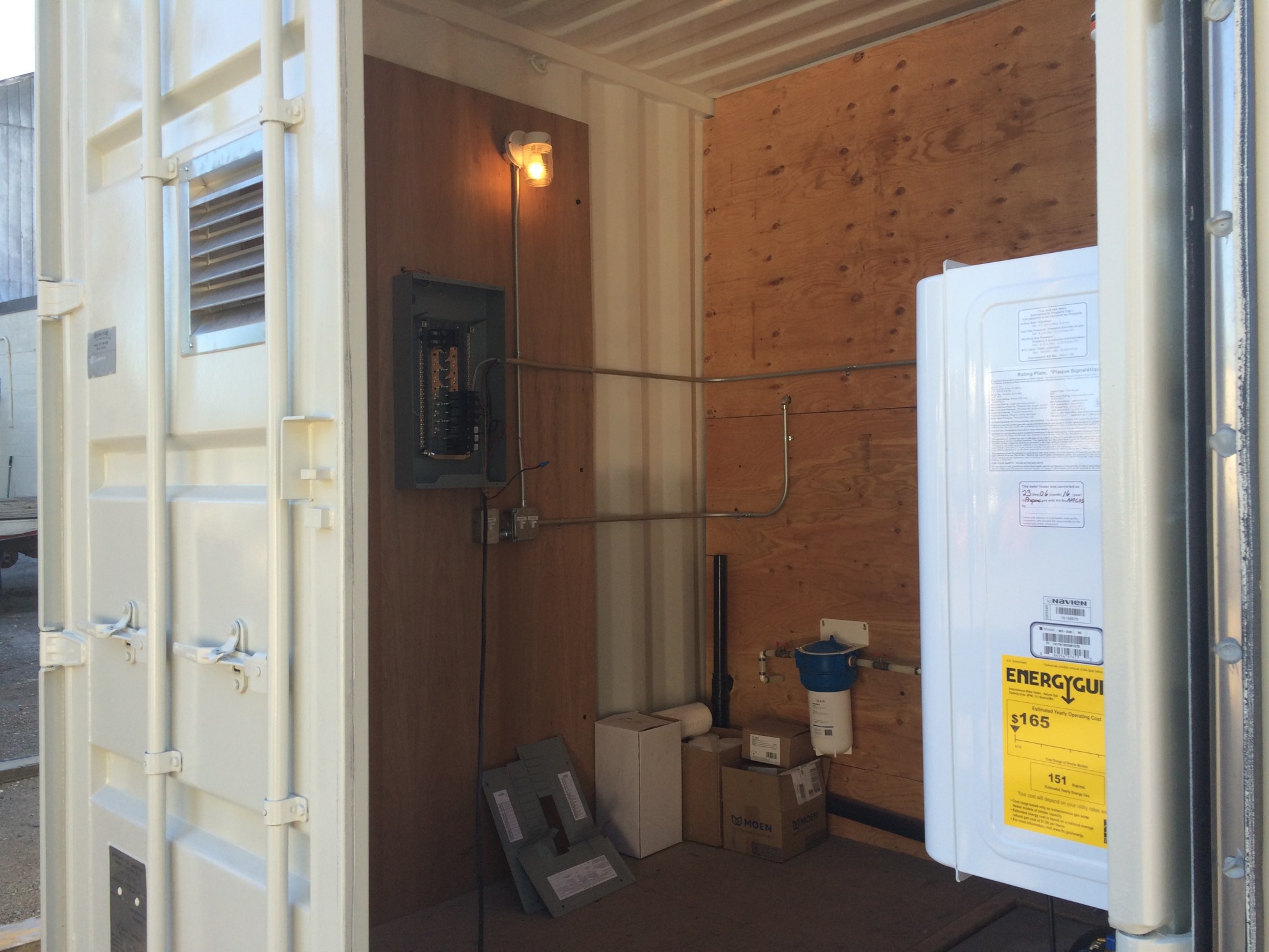 40′ Shower | Secure Store